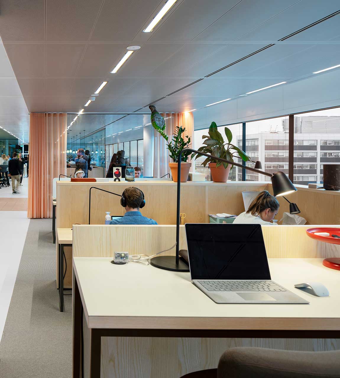 Microsoft Partnership at Schiphol Airport - Spaces